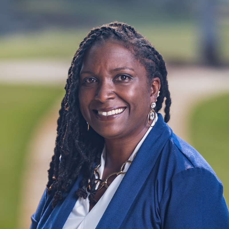 Shelisha Williams - Director of First & Second Year Experience and ...